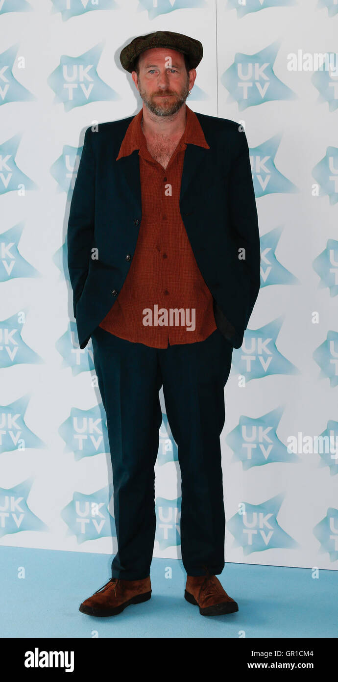 Dave gorman 2016 hi-res stock photography and images - Alamy