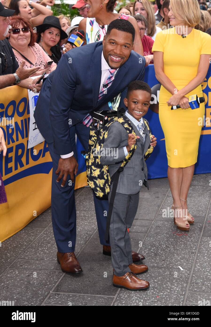 New York, NY, USA. 6th Sep, 2016. Michael Strahan, Mini Michael Strahan ...