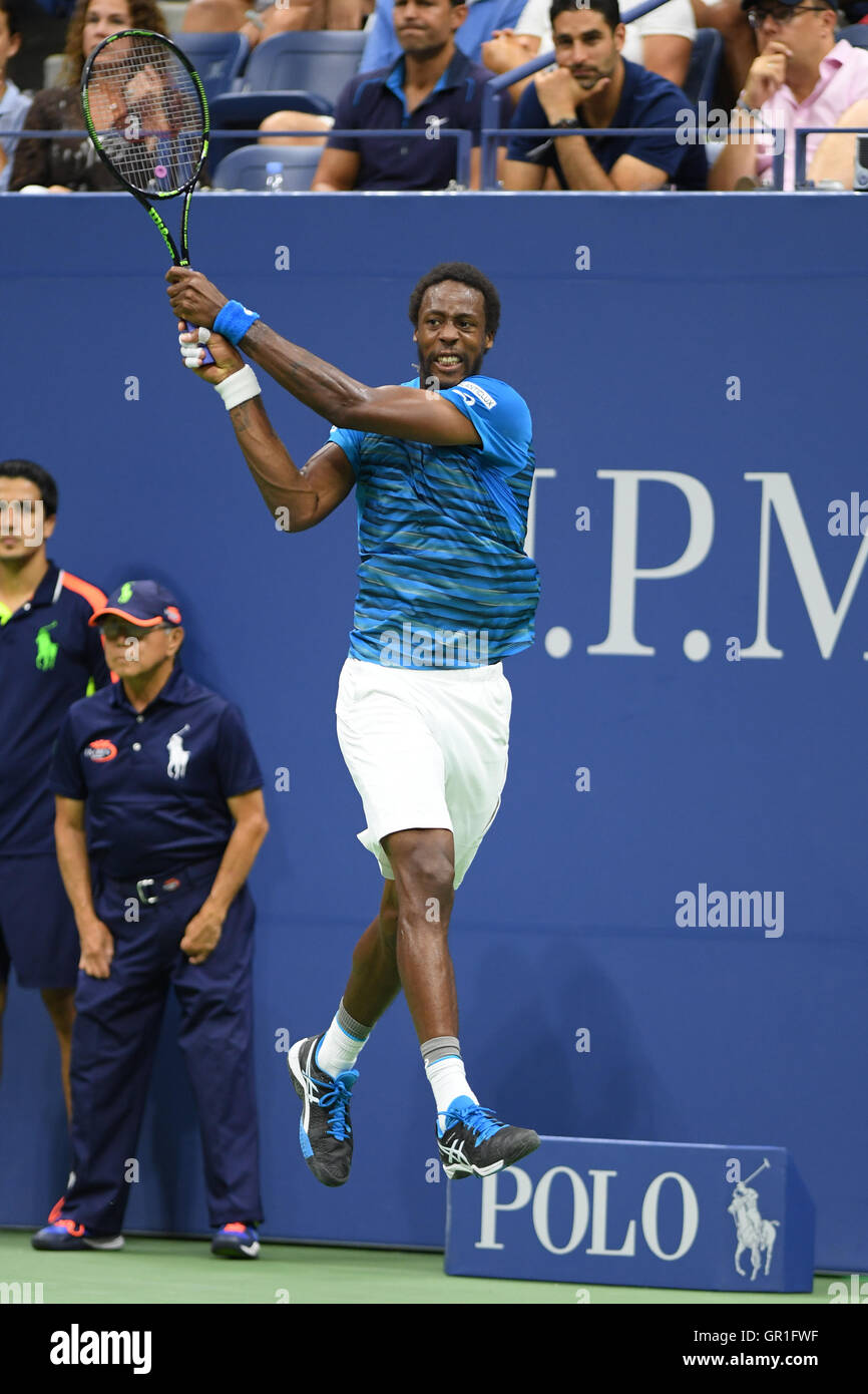Flushing meadows tennis center hi-res stock photography and images - Alamy