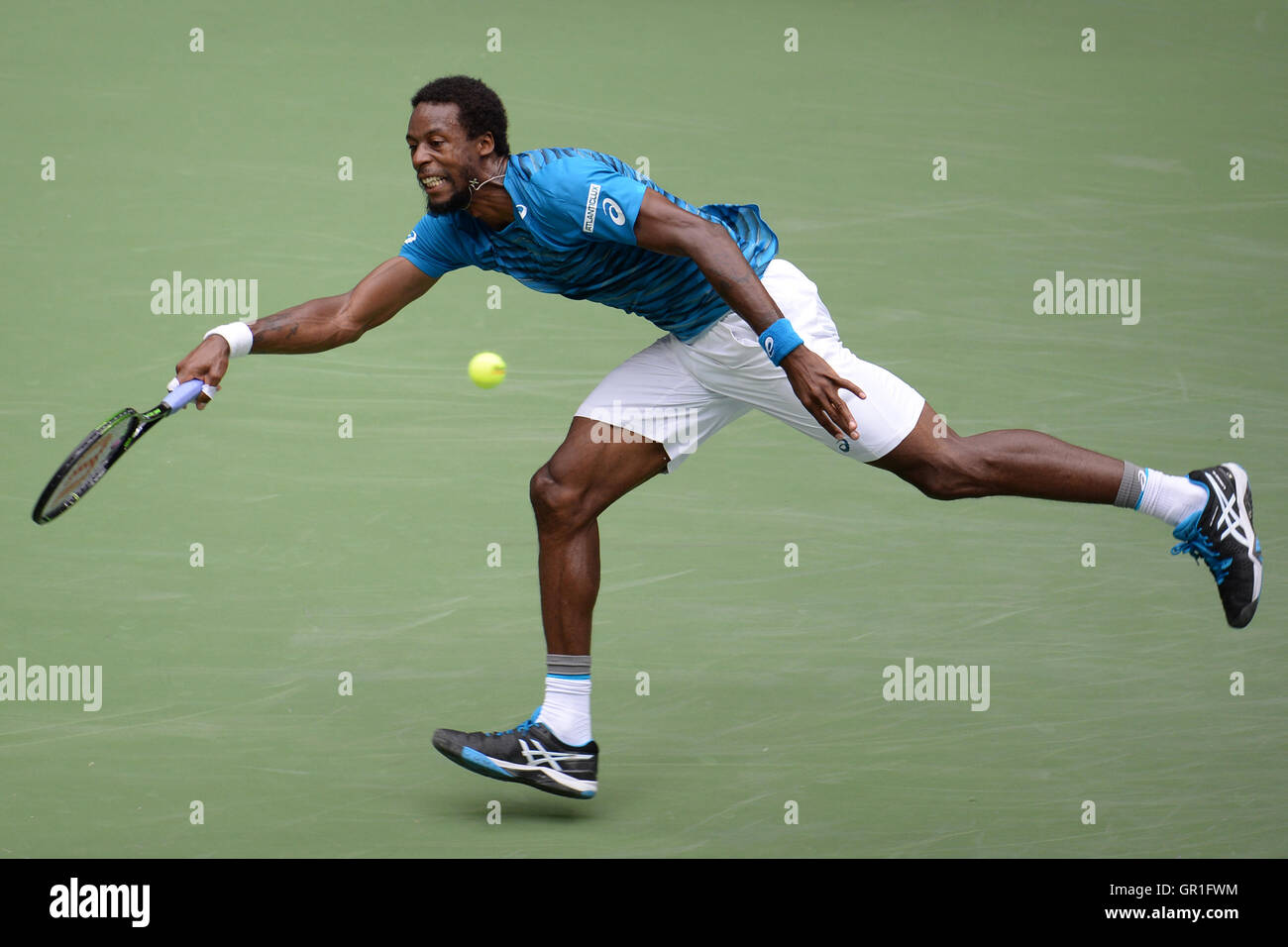 Flushing meadows tennis center hi-res stock photography and images - Alamy