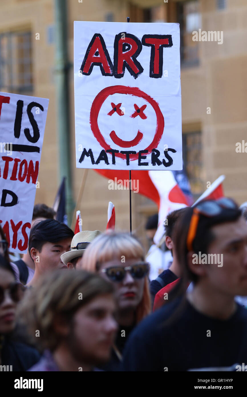 Michael spence hi-res stock photography and images - Alamy