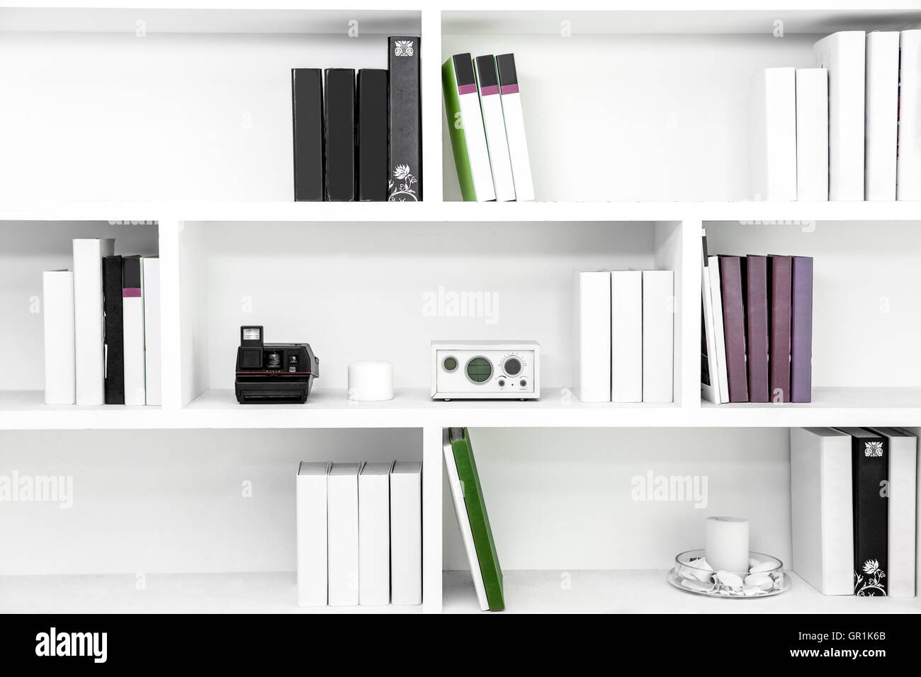 Bookcases hi-res stock photography and images - Alamy