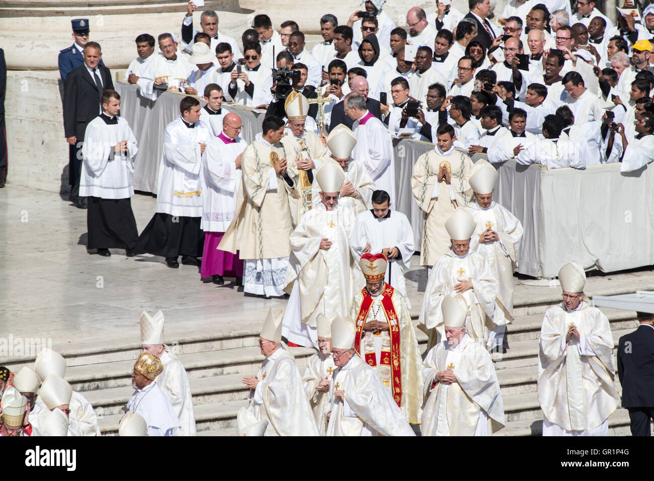 Canonization of Mother Teresa of Calcutta Stock Photo - Alamy