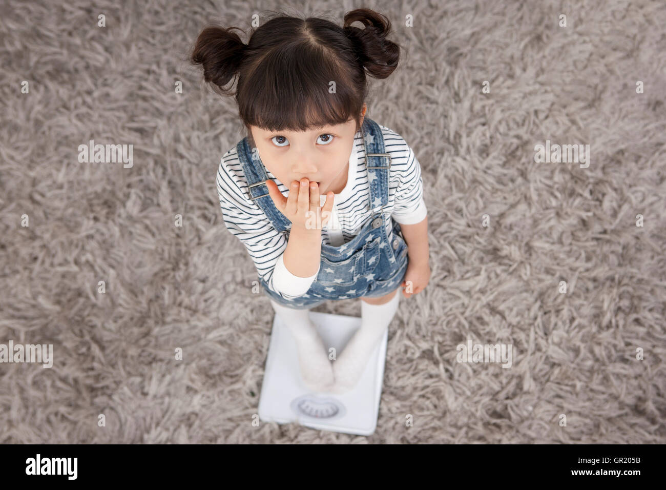 Embarrassed girl hi-res stock photography and images - Alamy