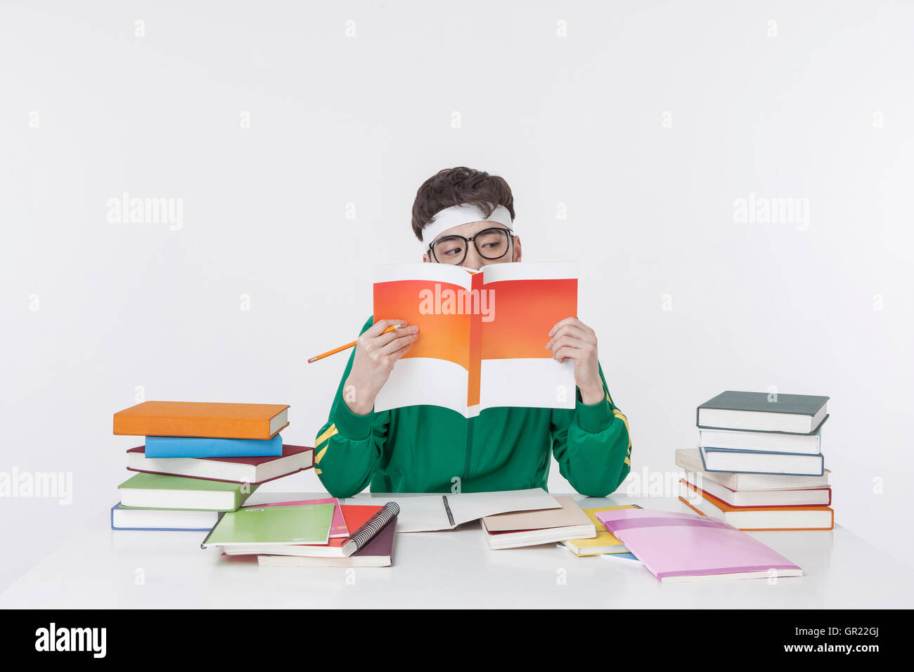 Portrait of young male job seeker Stock Photo - Alamy