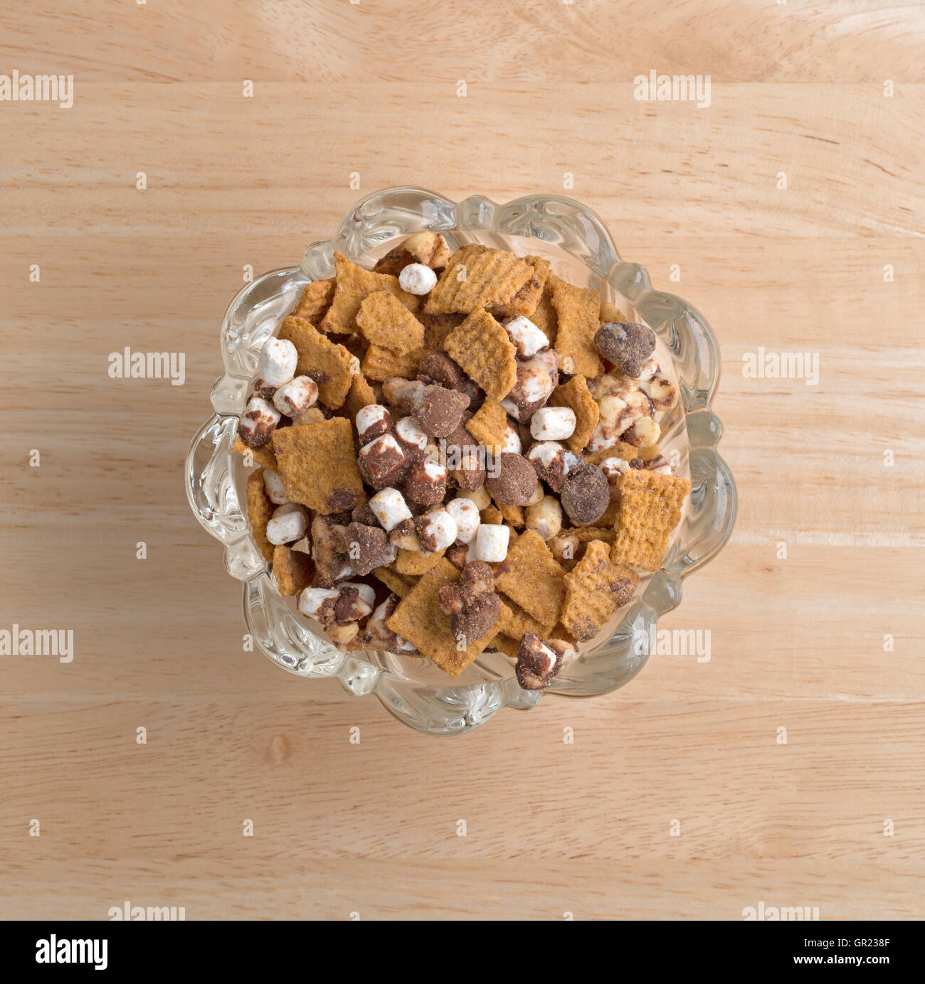 White and dark chocolate hi-res stock photography and images - Alamy