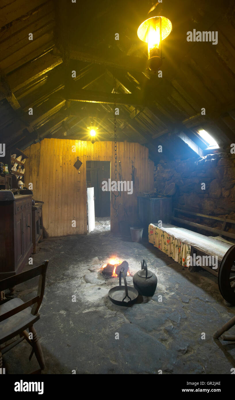 Traditional scottish home interior with peat fire. Lewis isle. UK ...