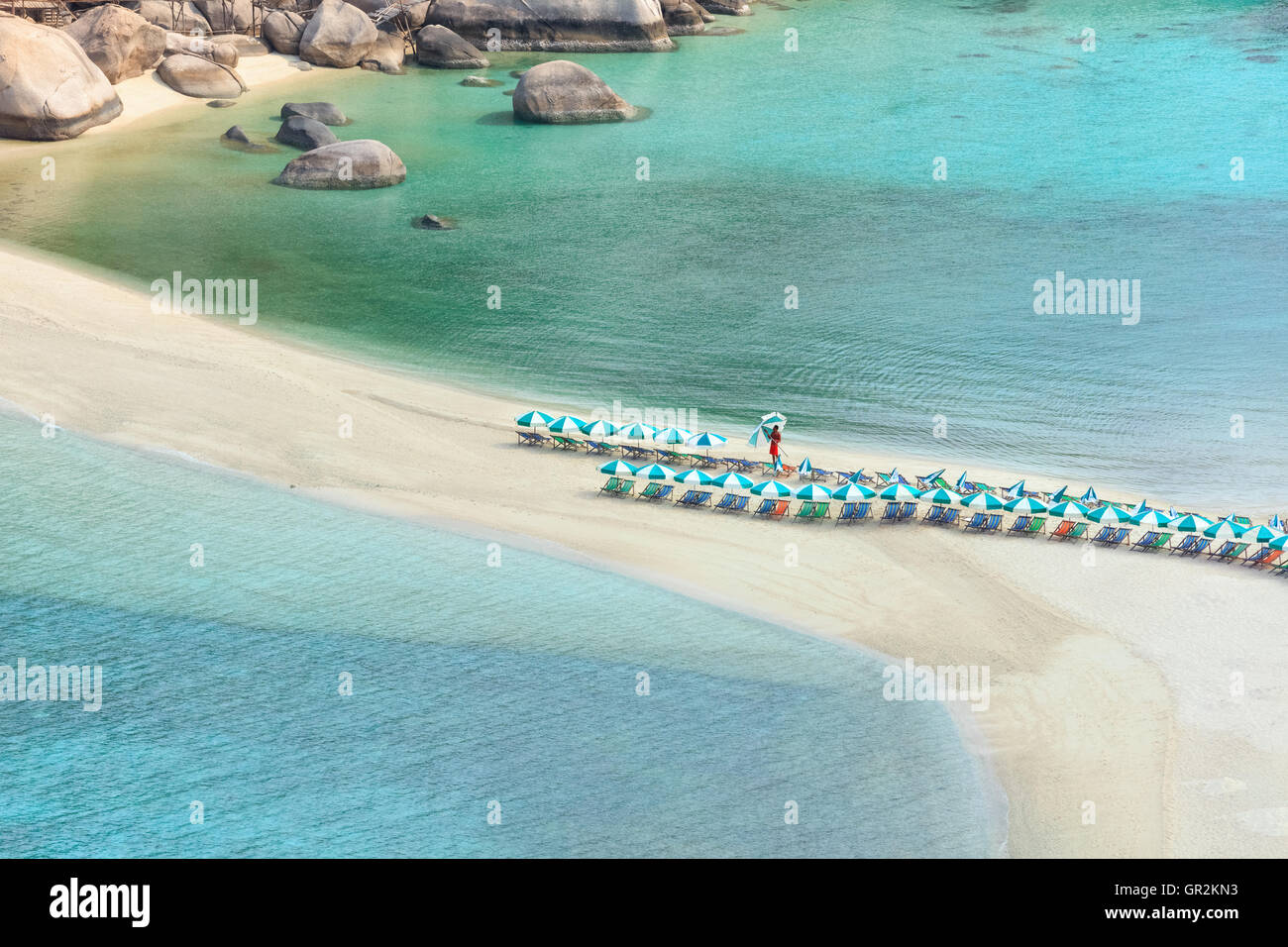 Asian tropical beach paradise in Thailand Stock Photo - Alamy