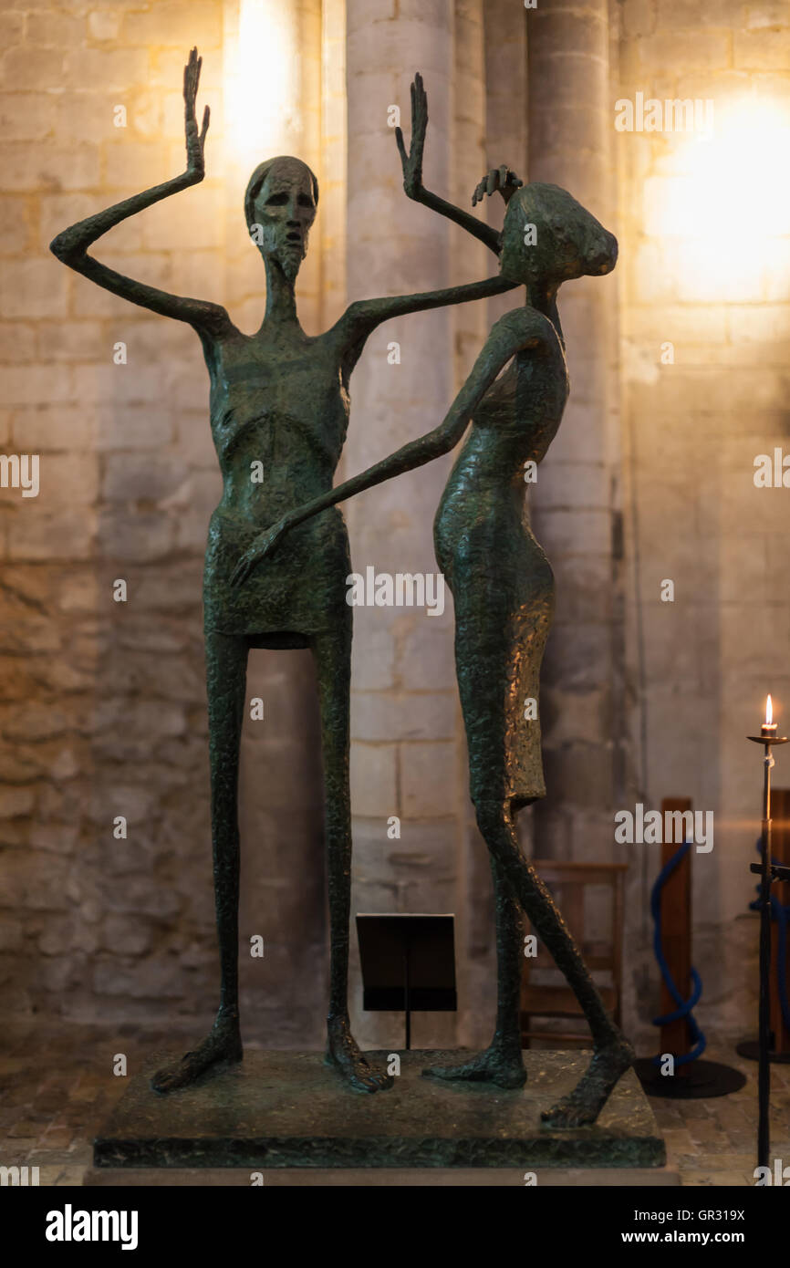A modern statue of Mary Magdalene and Jesus in Ely Cathedral Stock ...