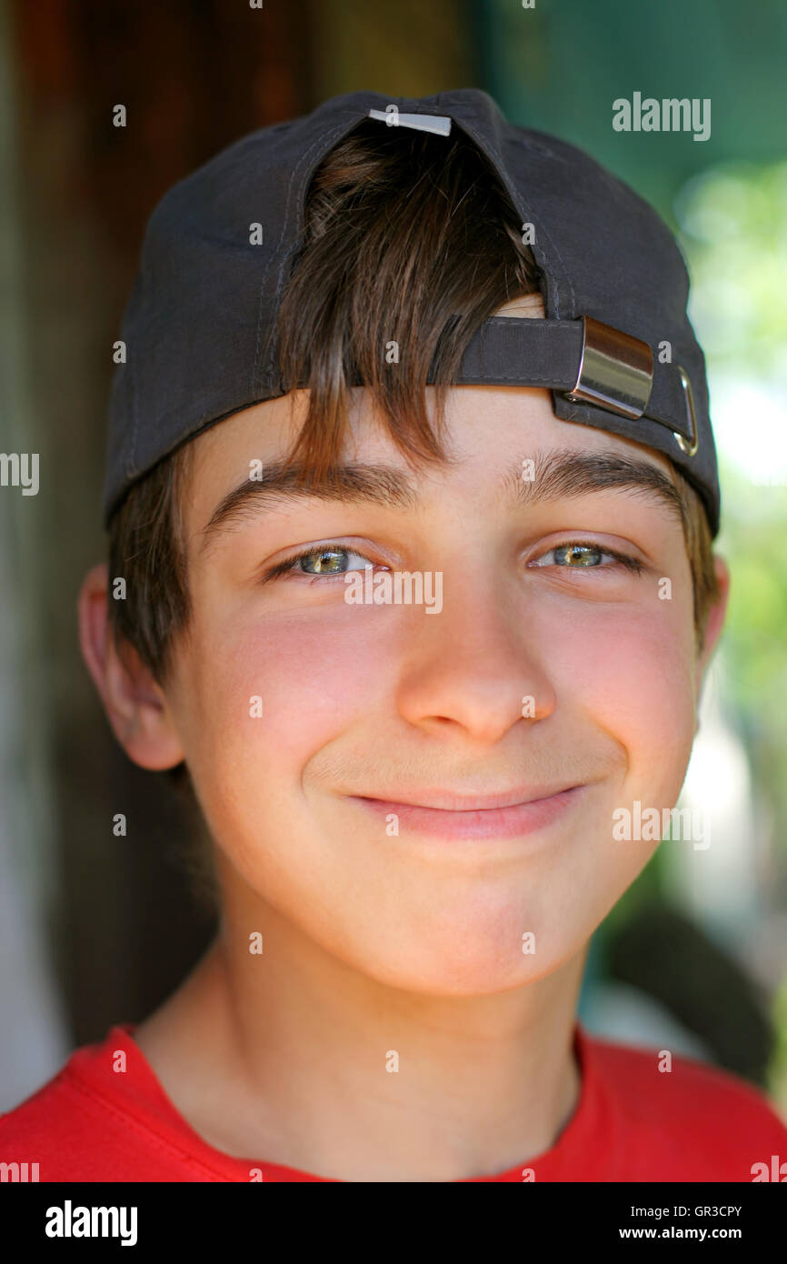 Boy teenager lad close hi-res stock photography and images - Alamy