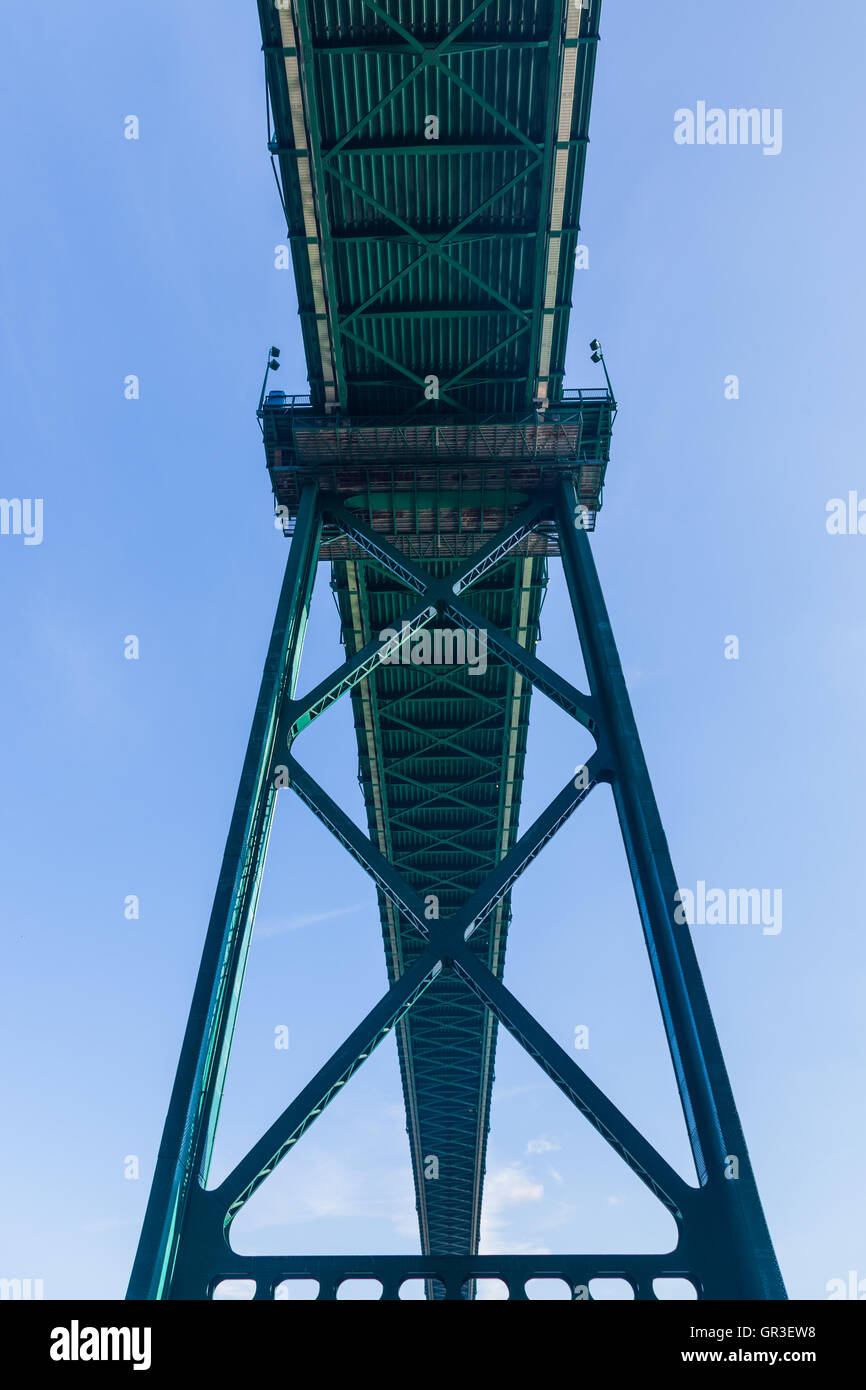 Slender bridge hi-res stock photography and images - Alamy
