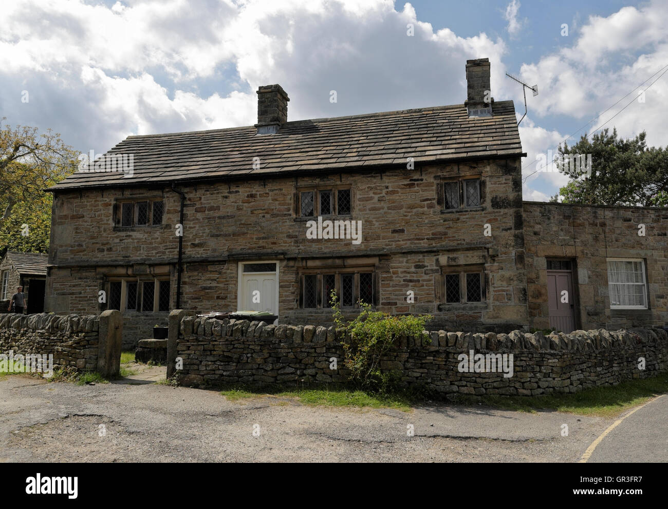 Edale village peak district hi-res stock photography and images - Alamy