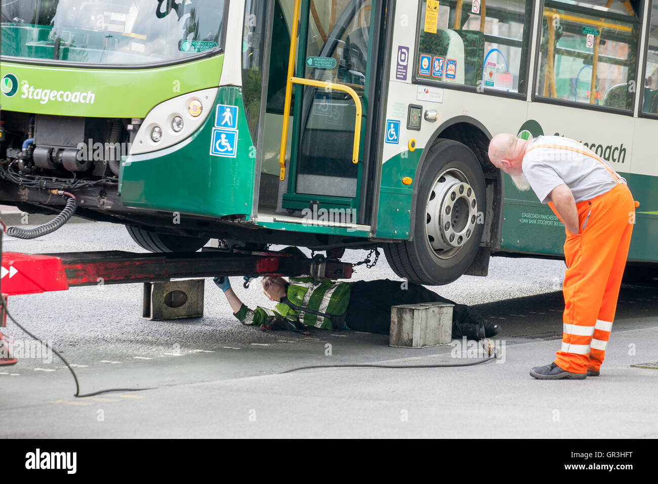 Broken Down Truck Stock Photos & Broken Down Truck Stock Images - Alamy