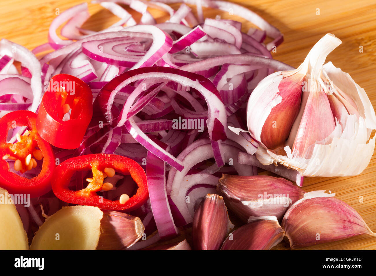 Red onion,chili,garlic and ginger ingredients Stock Photo - Alamy