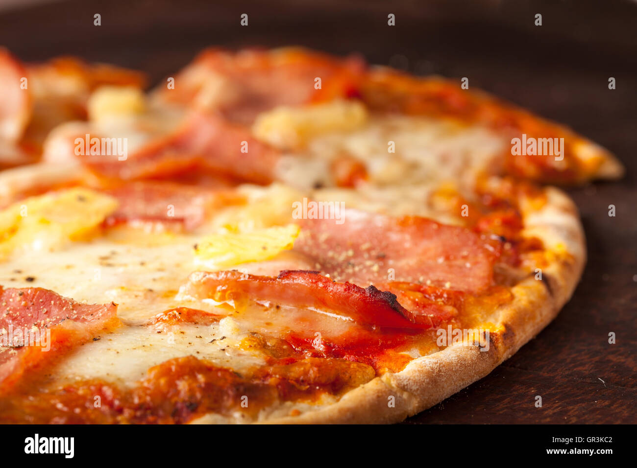Ham pineapple pizza slice hi-res stock photography and images - Alamy