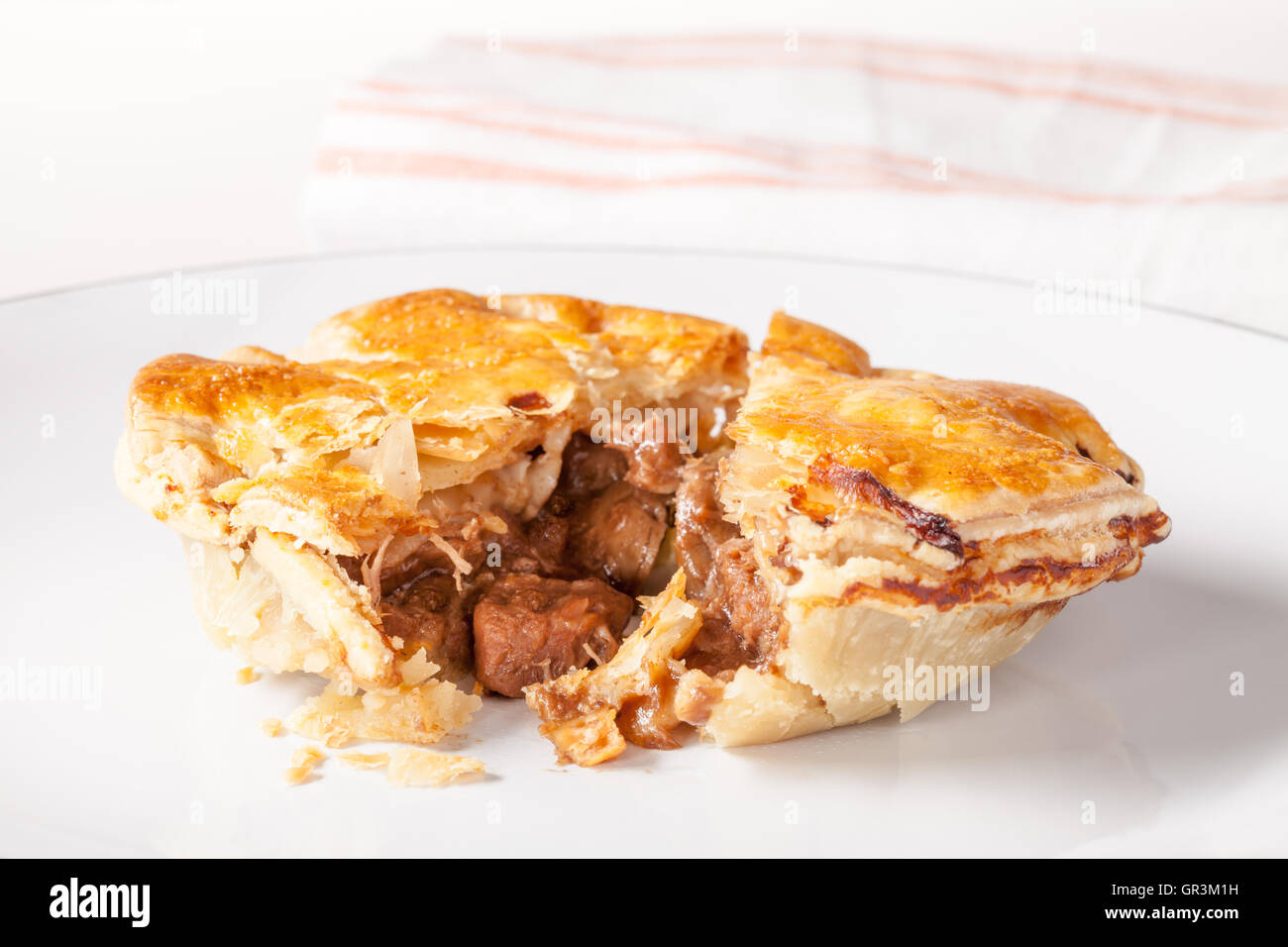 Beef Steak and Kidney Pie Stock Photo - Alamy