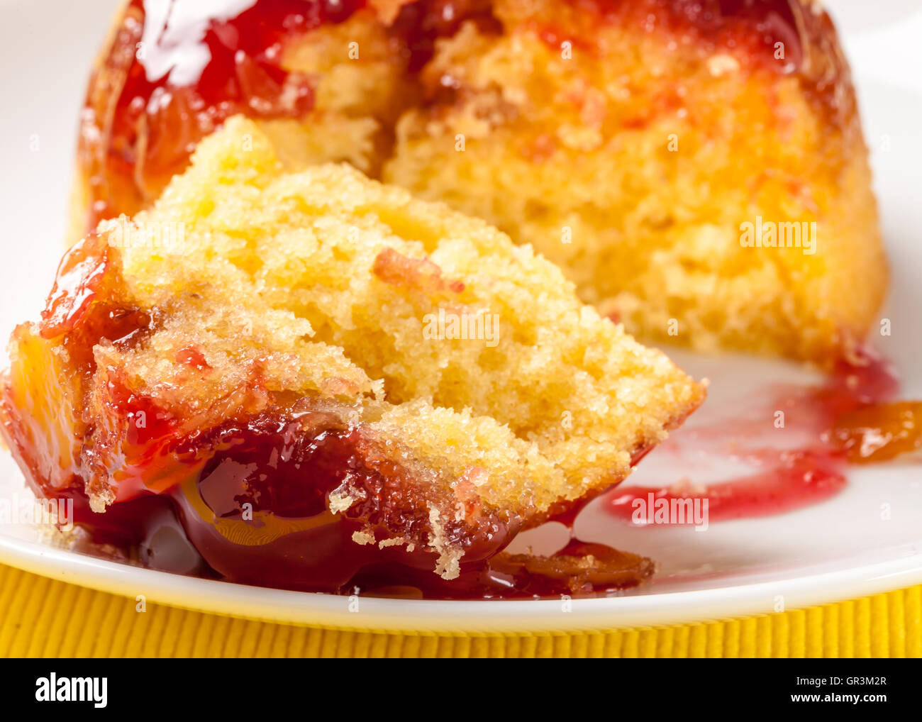 Jam Sponge Pudding Stock Photo - Alamy
