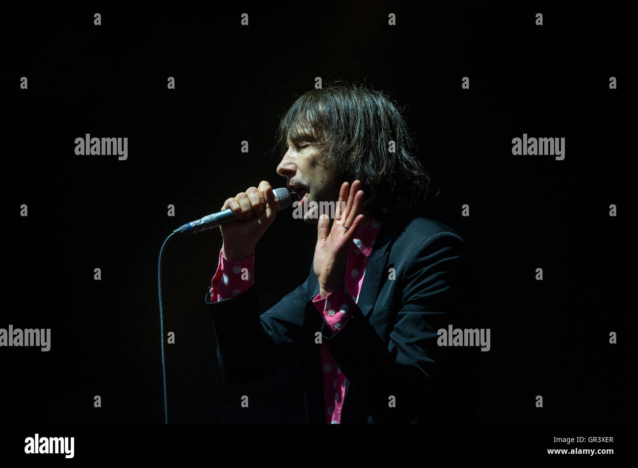 Bobby gillespie rock band primal hi-res stock photography and images ...