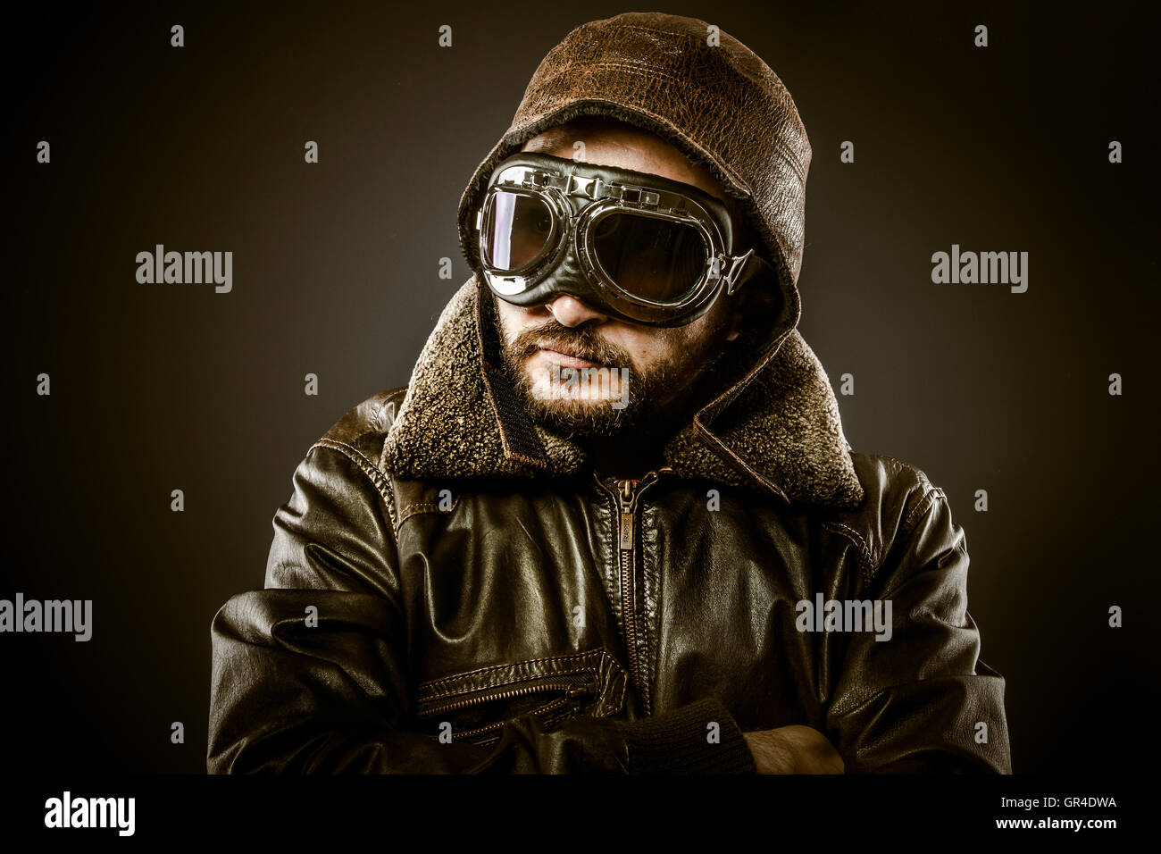 Vintage pilot airman hi-res stock photography and images - Alamy