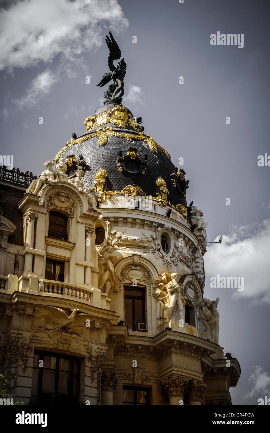 madrid typical building, metropolis tower Stock Photo - Alamy
