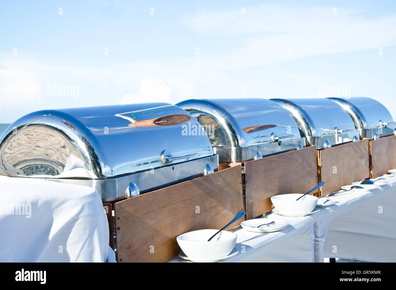 Food containers heat treatment hi-res stock photography and images - Alamy