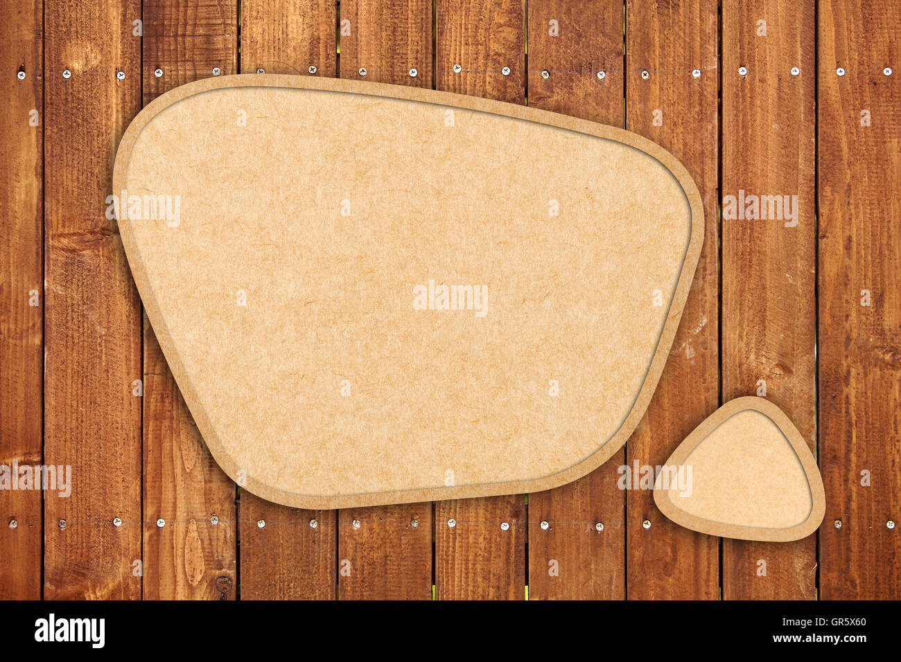 Blank Speech Bubble on wood background Stock Photo - Alamy