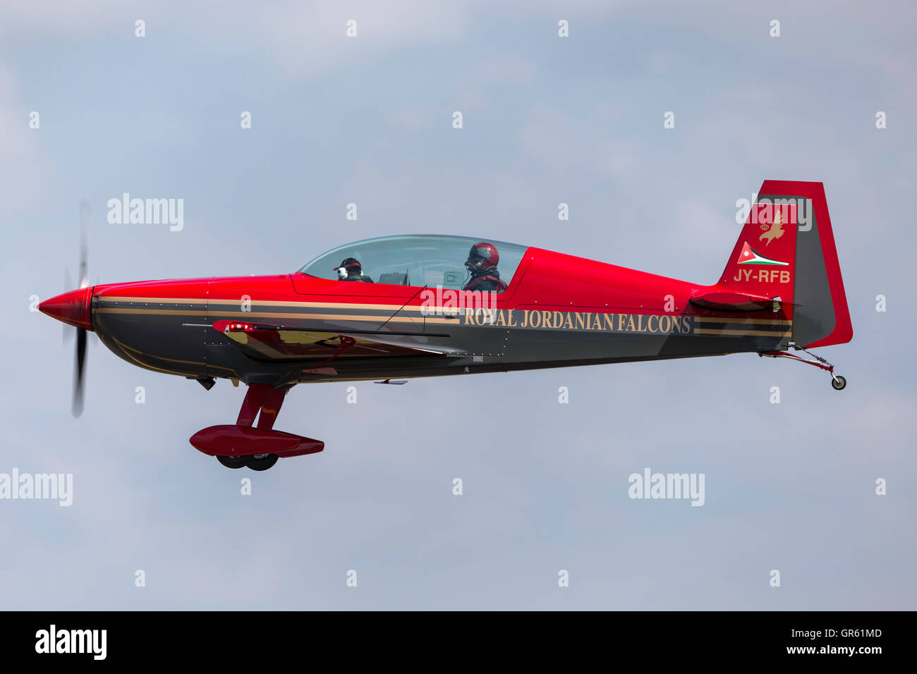 Royal jordanian falcons extra 300 hi-res stock photography and images ...