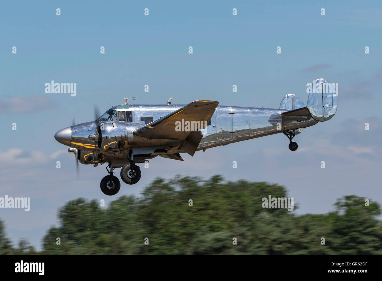 Beech 18 aircraft hi-res stock photography and images - Alamy
