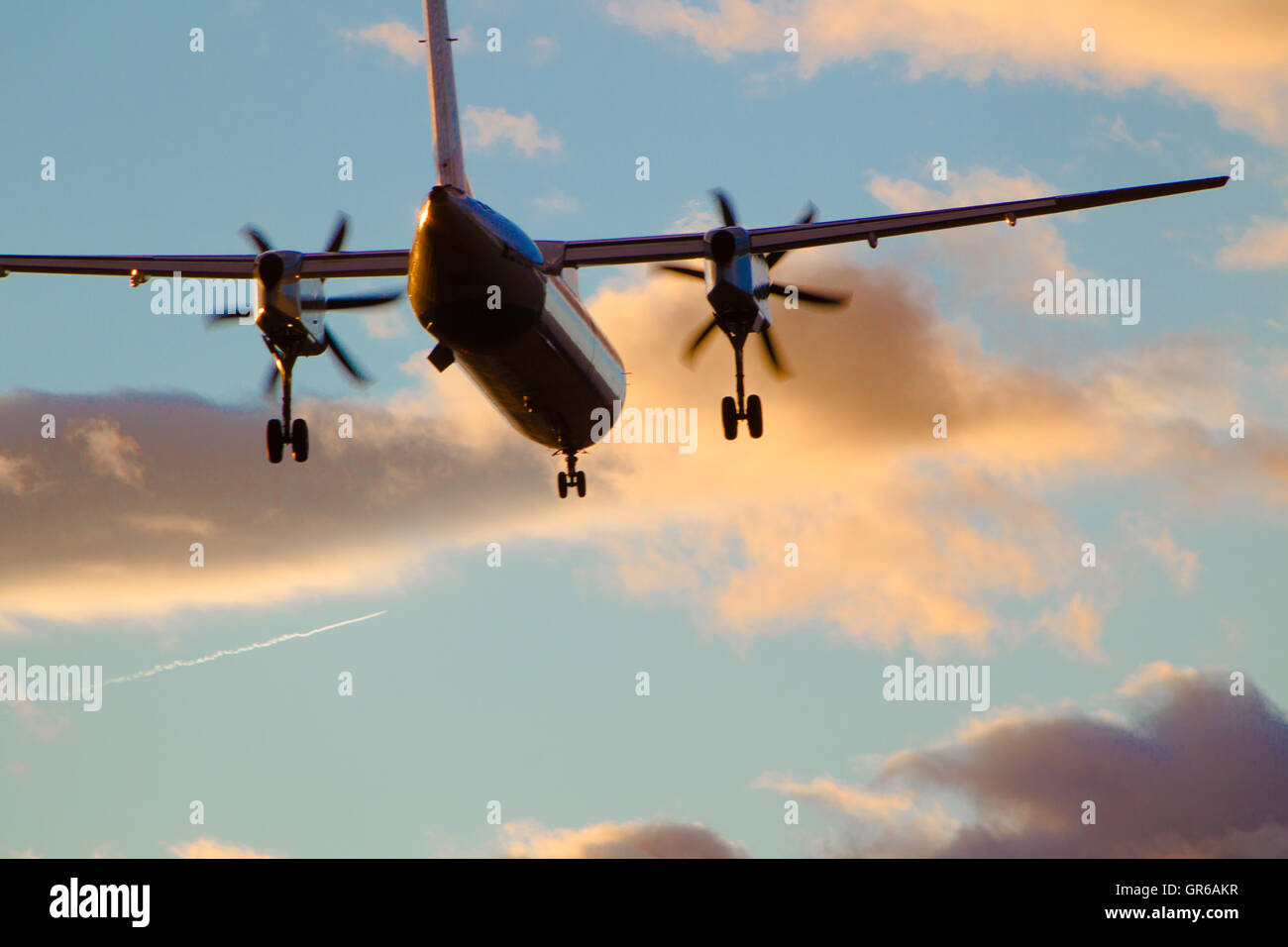 Goods transport with plane hi-res stock photography and images - Alamy