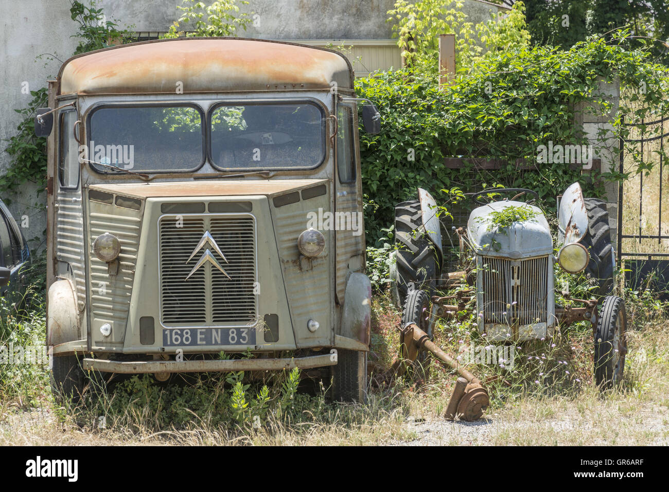 Common car hi-res stock photography and images - Alamy
