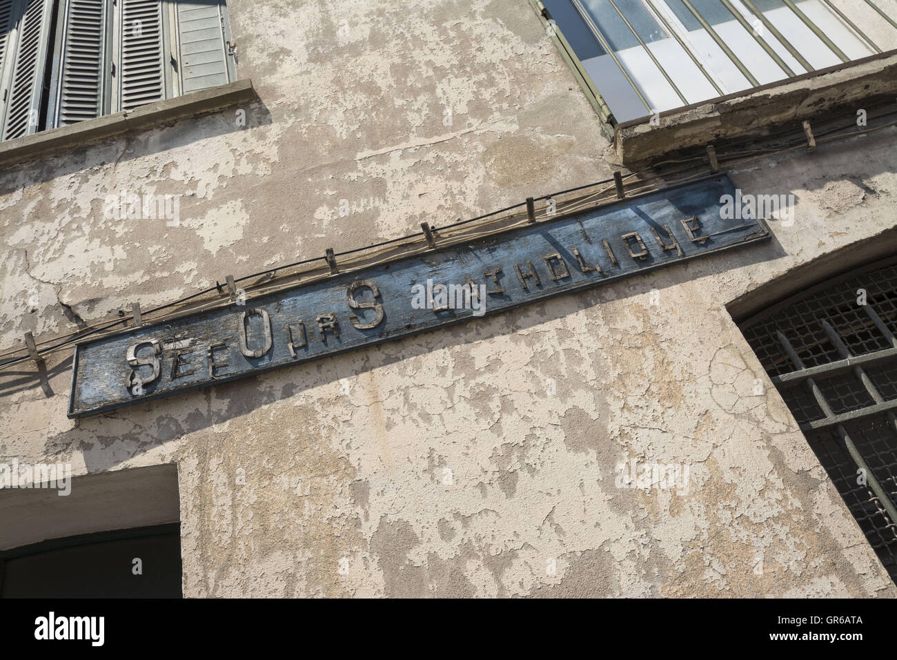 House font hi-res stock photography and images - Alamy