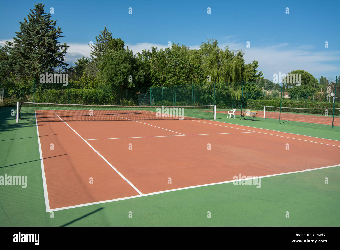 Tennis place hi-res stock photography and images - Alamy