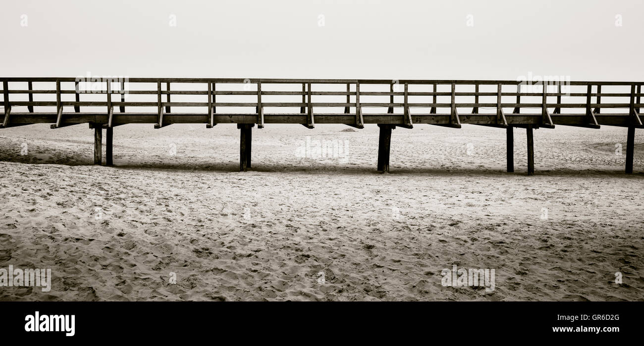 Wooden Bridge At The Beach Stock Photo - Alamy