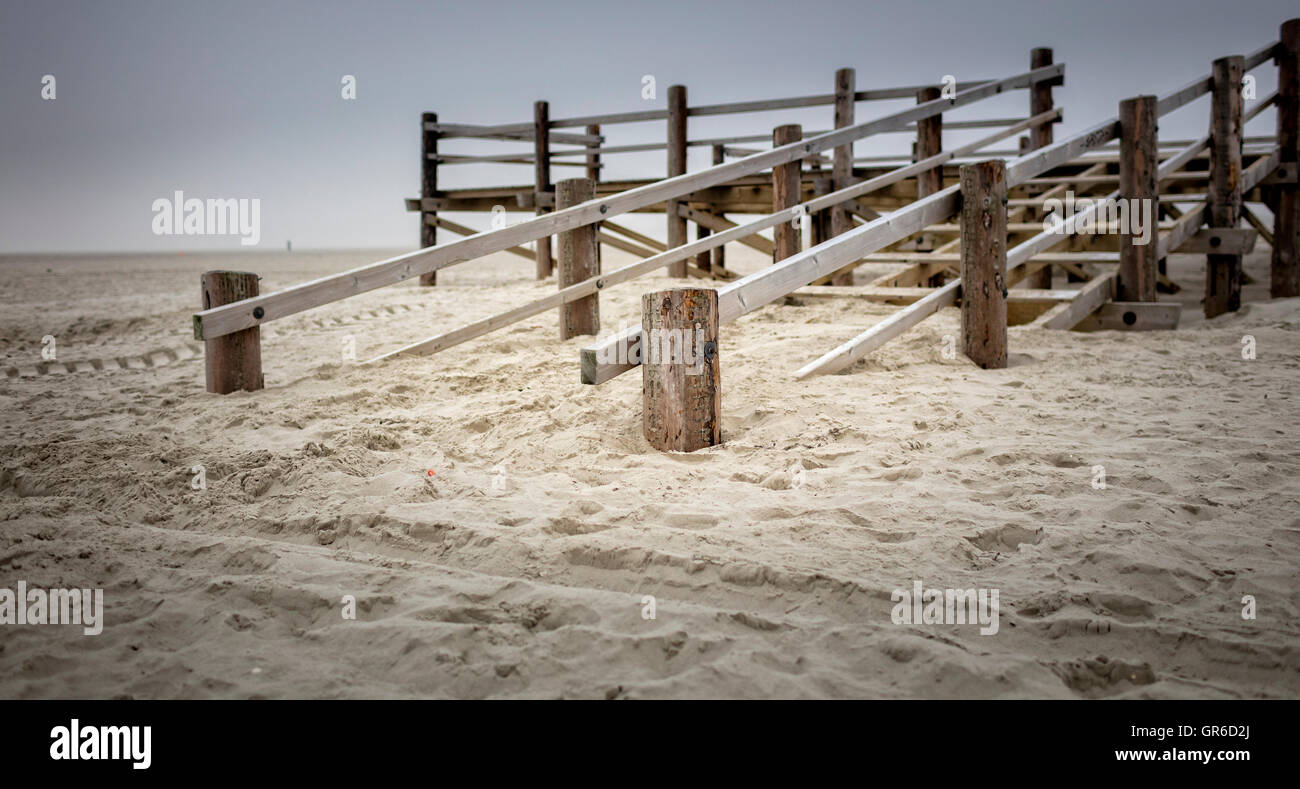 Platform On The Beach Stock Photo - Alamy