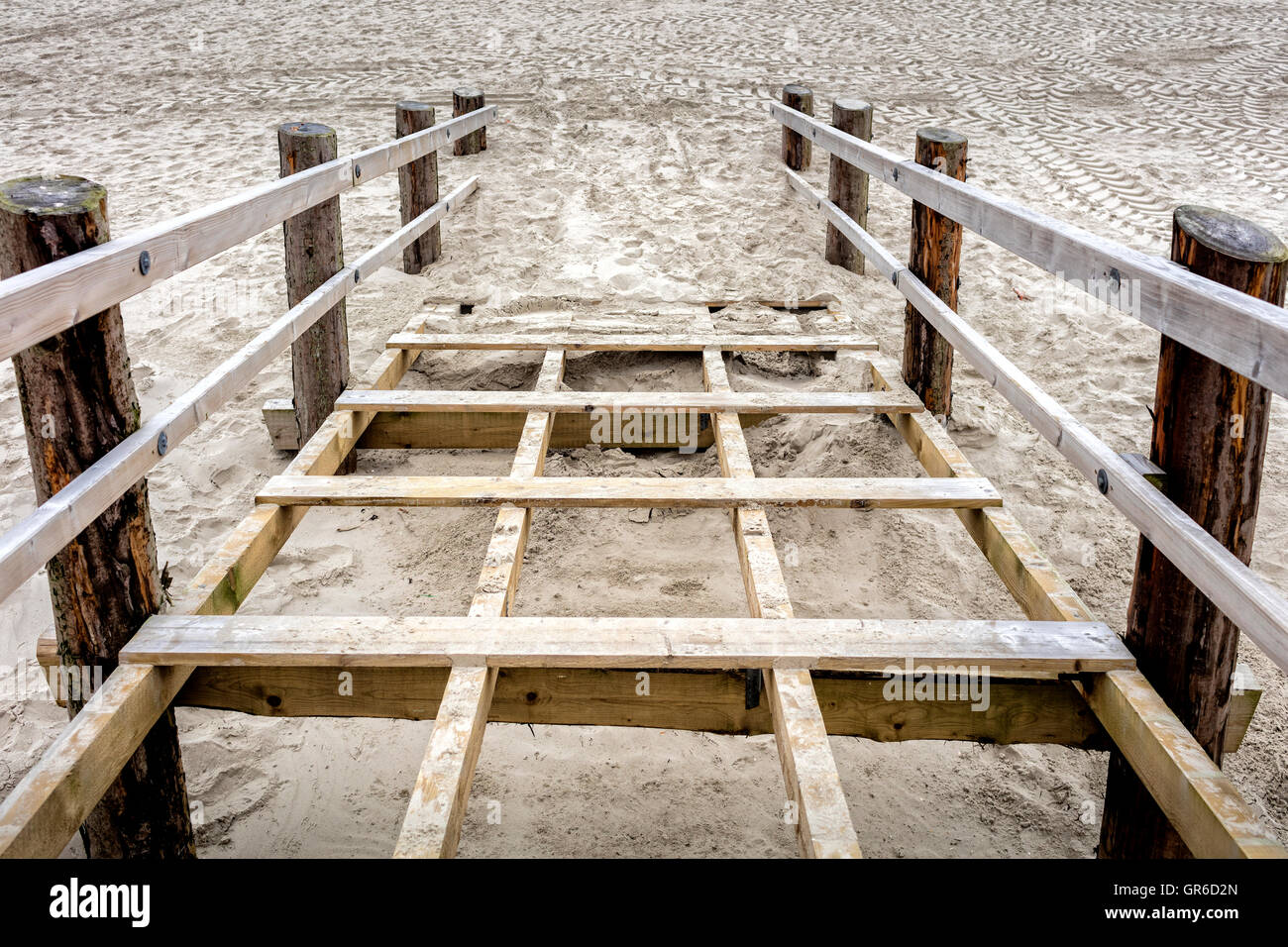 Platform On The Beach Stock Photo - Alamy
