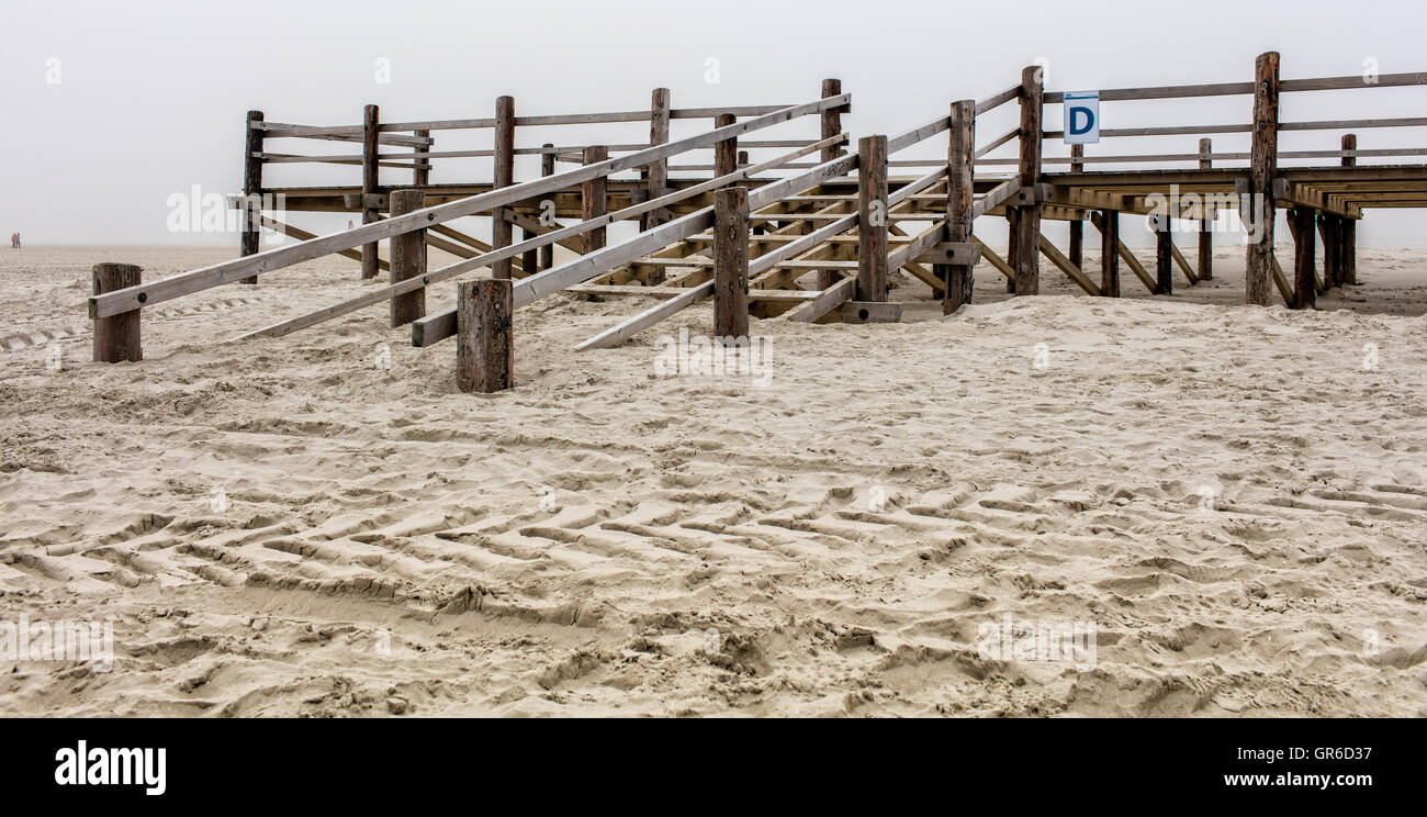 Platform On The Beach Stock Photo - Alamy