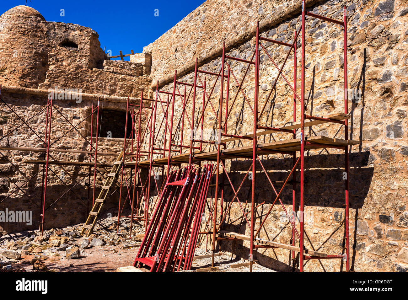 Castle rock construction site hi-res stock photography and images - Alamy
