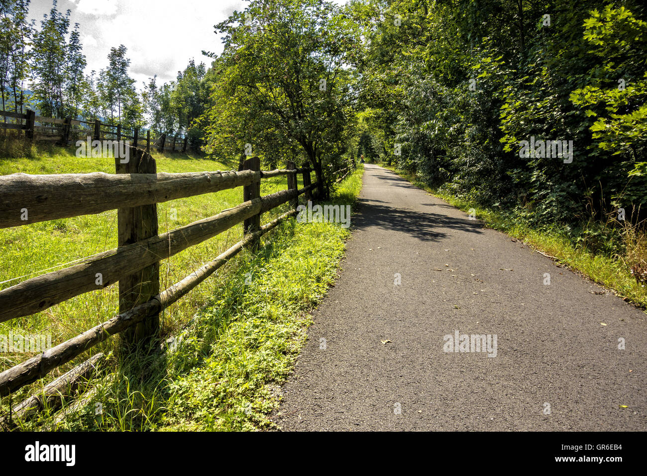 Asphalted cycle path hi-res stock photography and images - Alamy