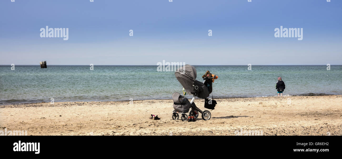 Stroller At The Beach Stock Photo - Alamy