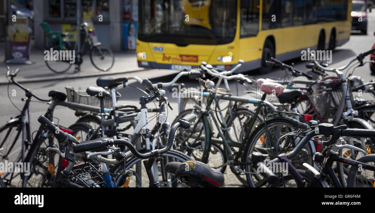 Professional bikes hi-res stock photography and images - Alamy