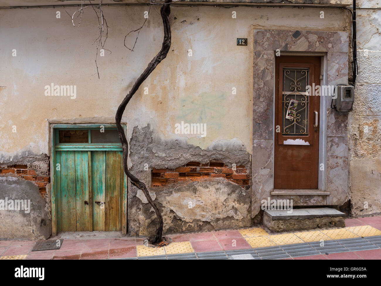 Old established house hi-res stock photography and images - Alamy