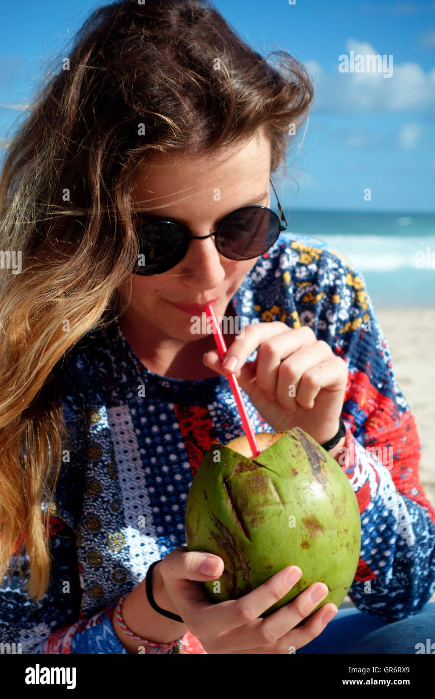 Rio girl hi-res stock photography and images - Alamy