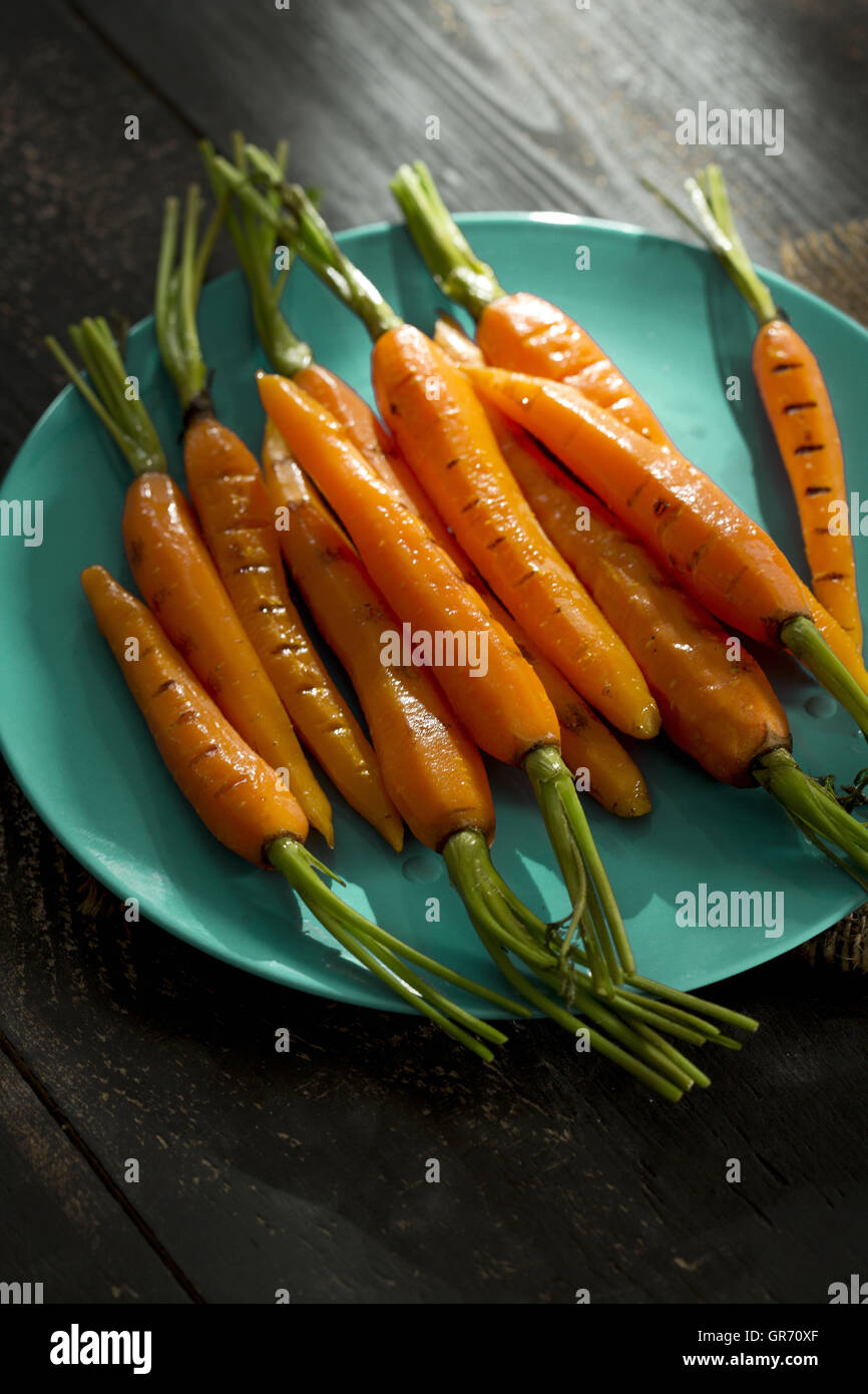 Dishes of carrots hi-res stock photography and images - Alamy