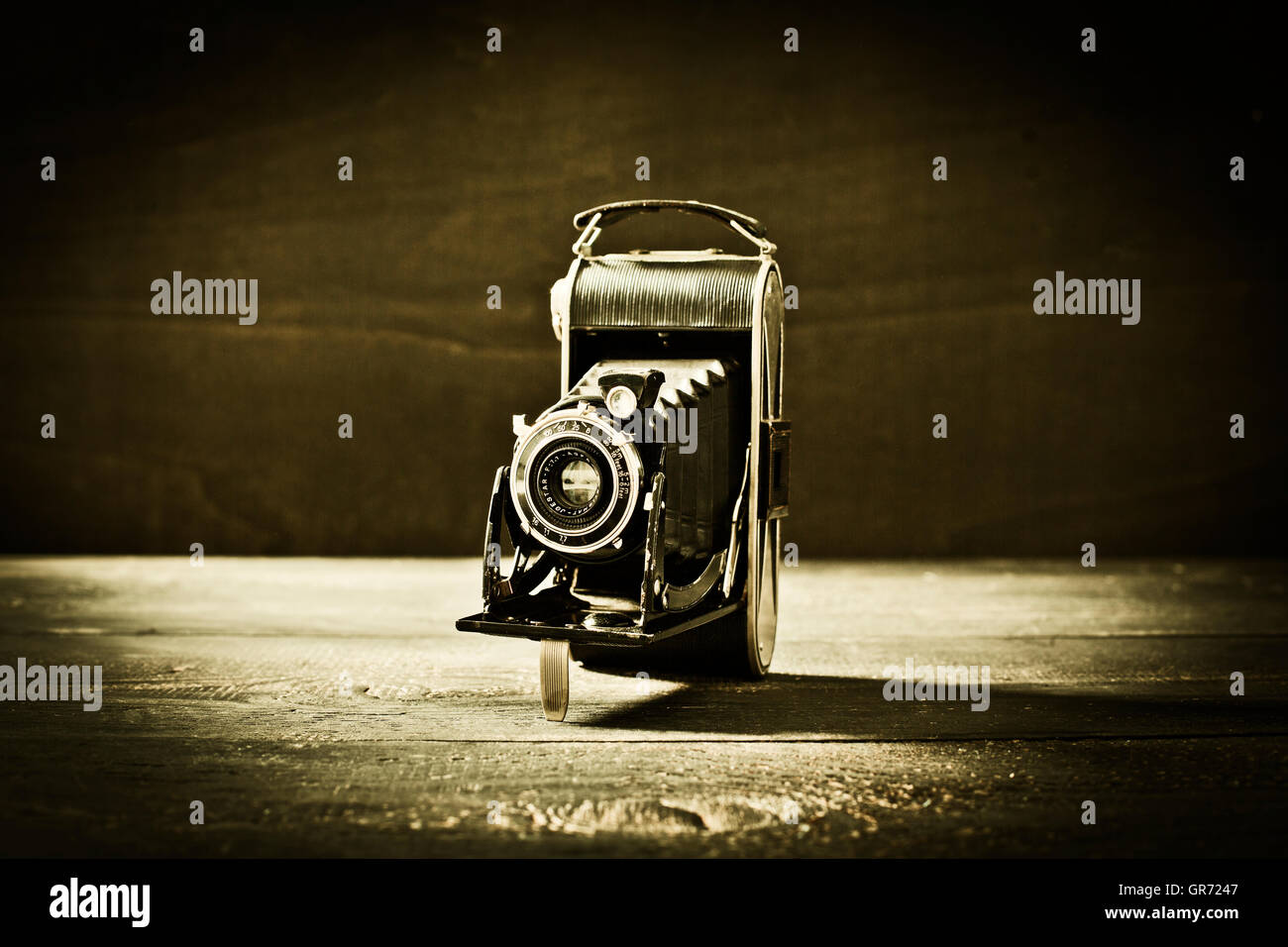 Fotoapparat retro hi-res stock photography and images - Alamy