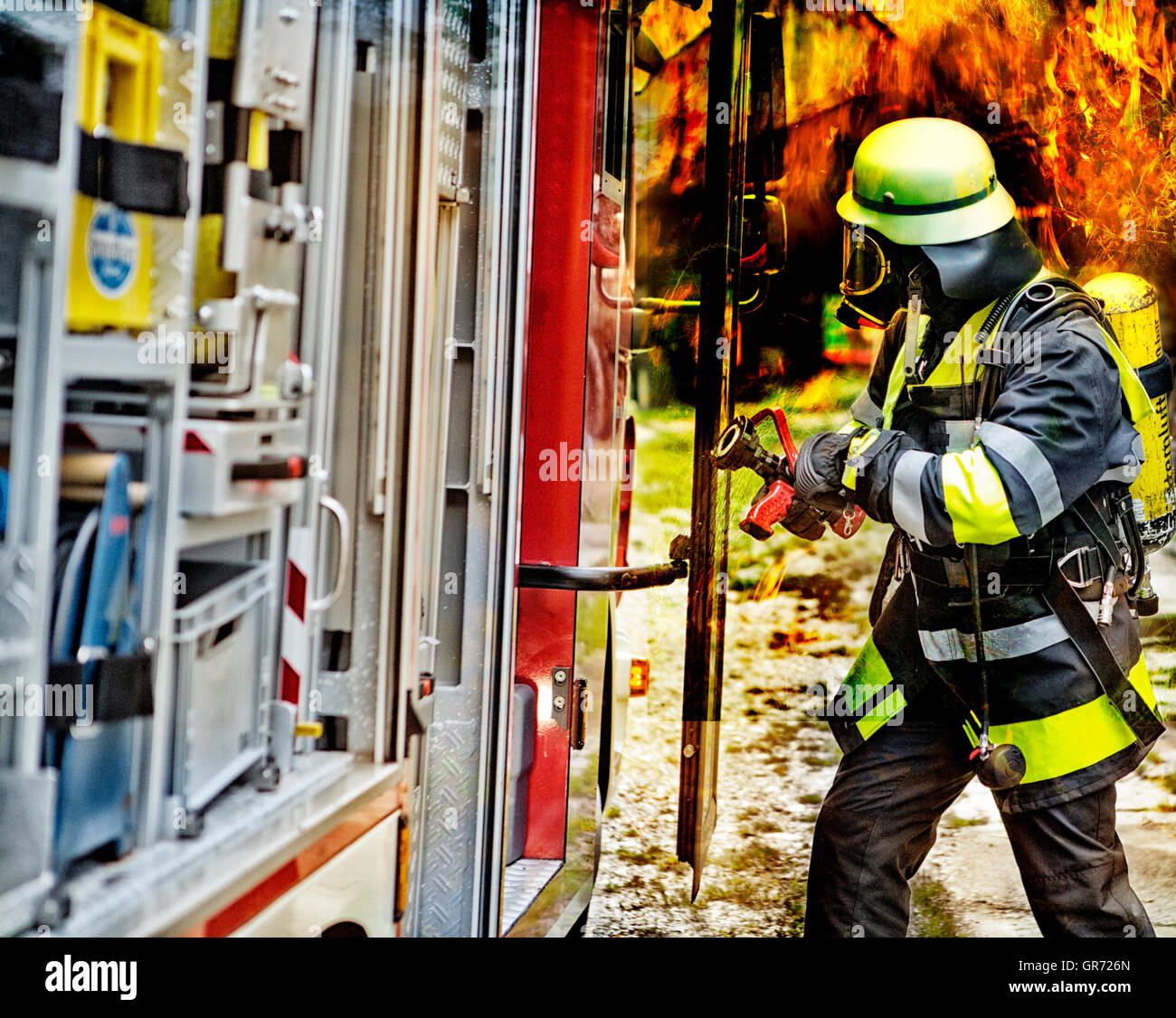 Firefighter oxygen tank hi-res stock photography and images - Alamy