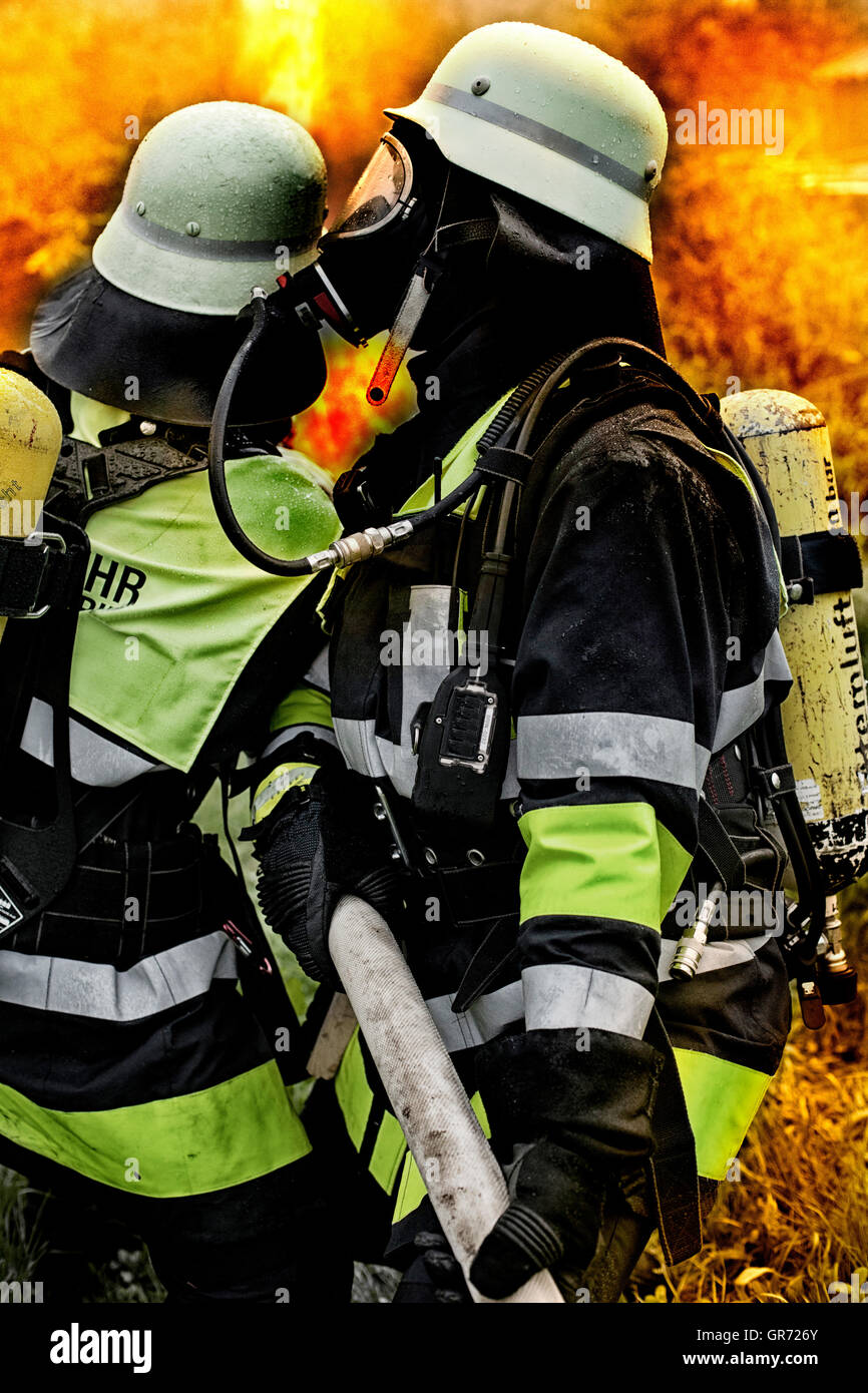 Insert for fire hose hi-res stock photography and images - Alamy