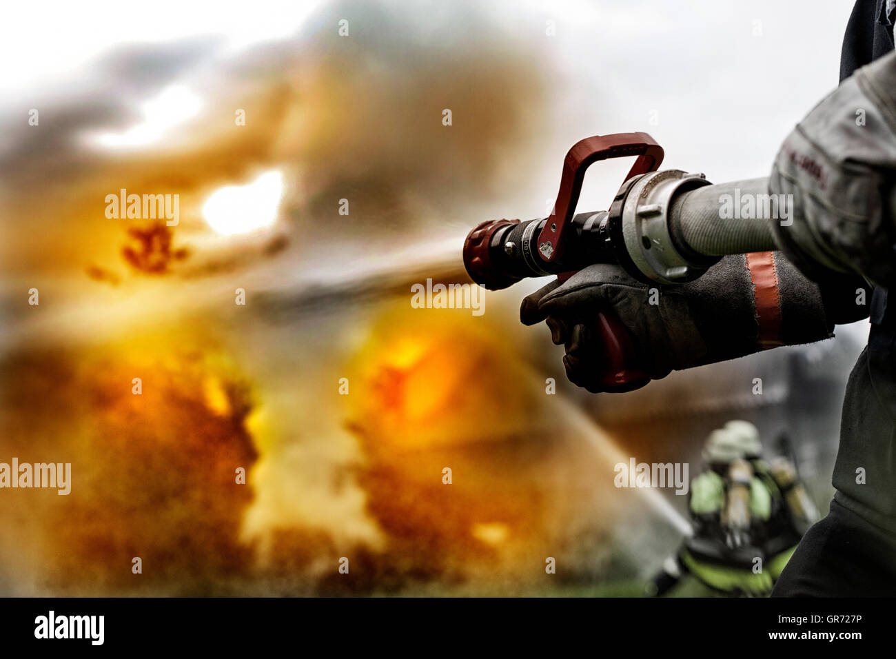 Oxygen tank explosion hi-res stock photography and images - Alamy