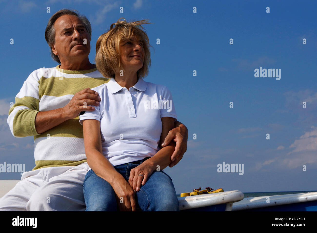 Old Couple On The Beach Stock Photo - Alamy