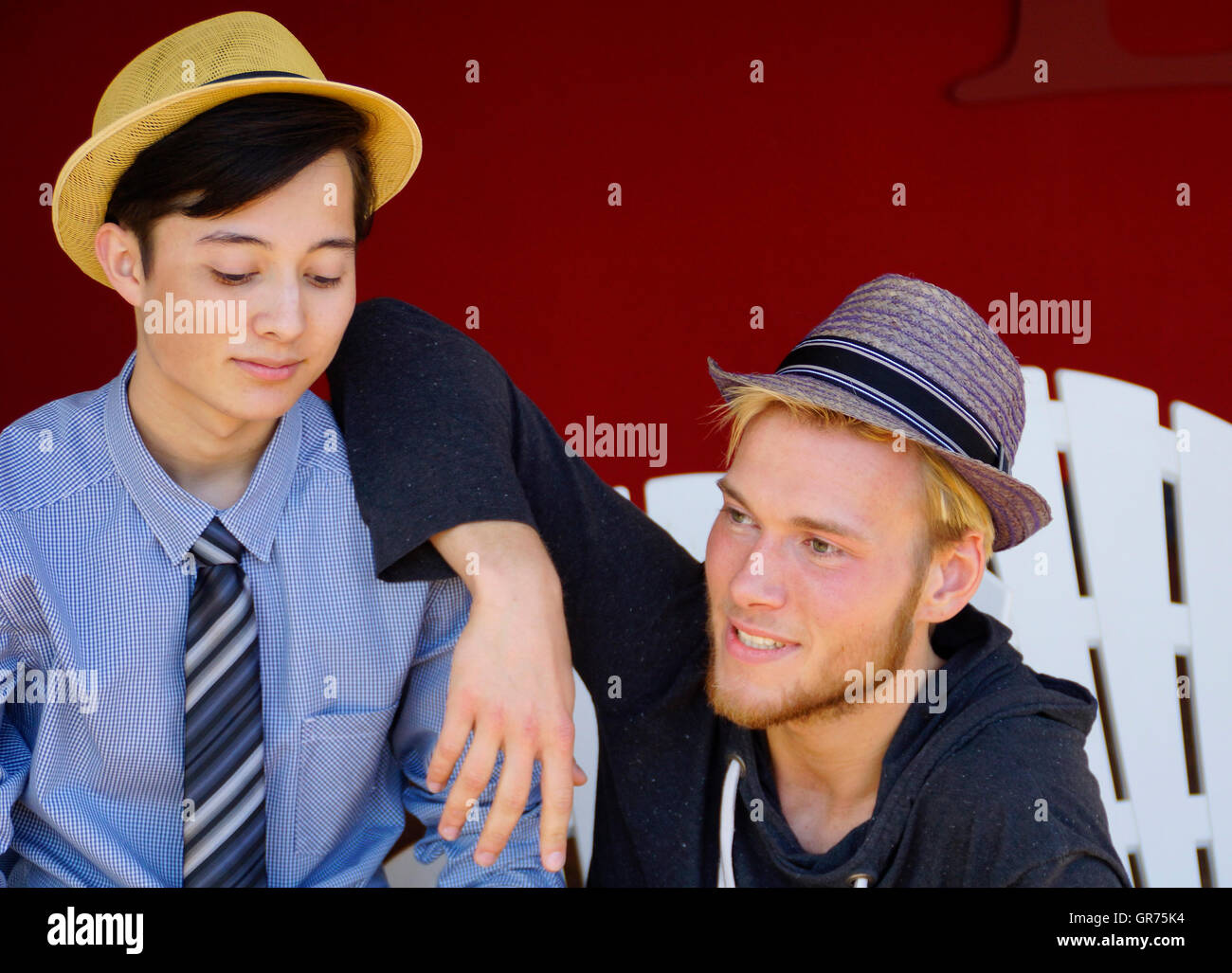 Twens hi-res stock photography and images - Alamy