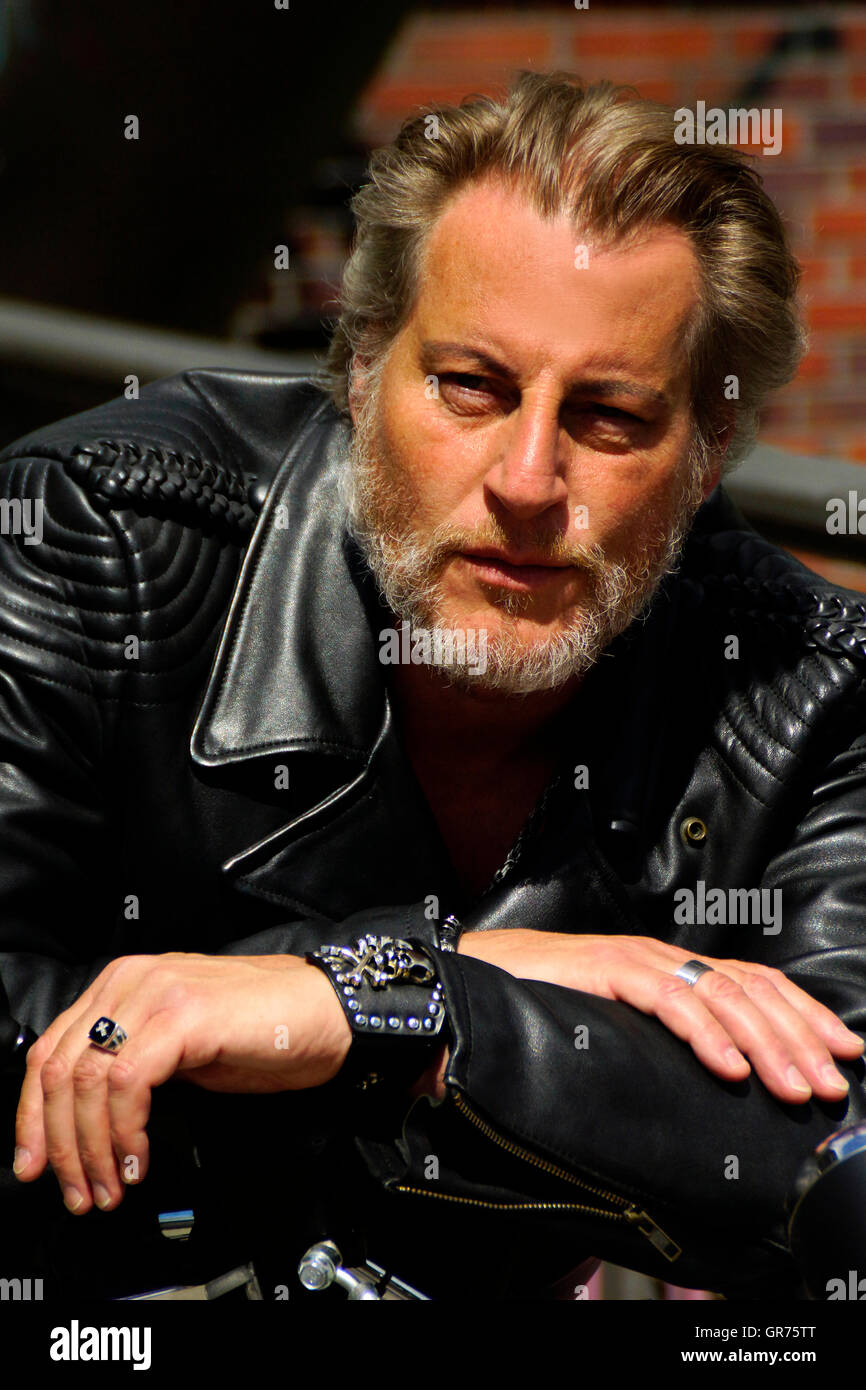 Rocker gang hi-res stock photography and images - Alamy